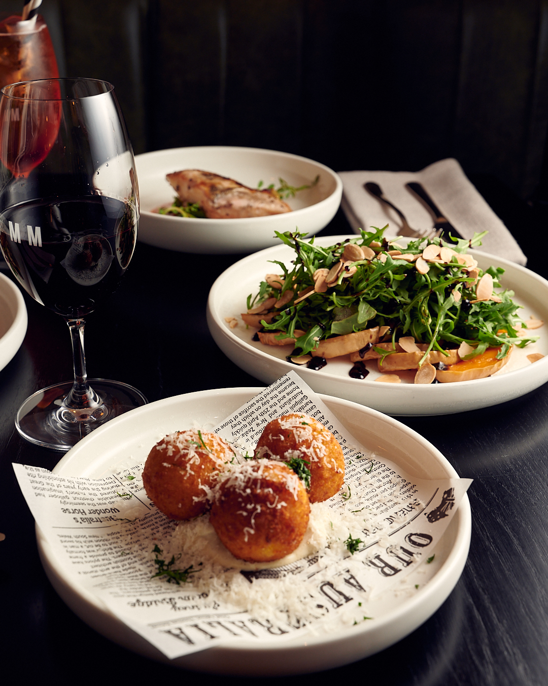 Promotions | MISTER MUNRO Restaurant and Bar